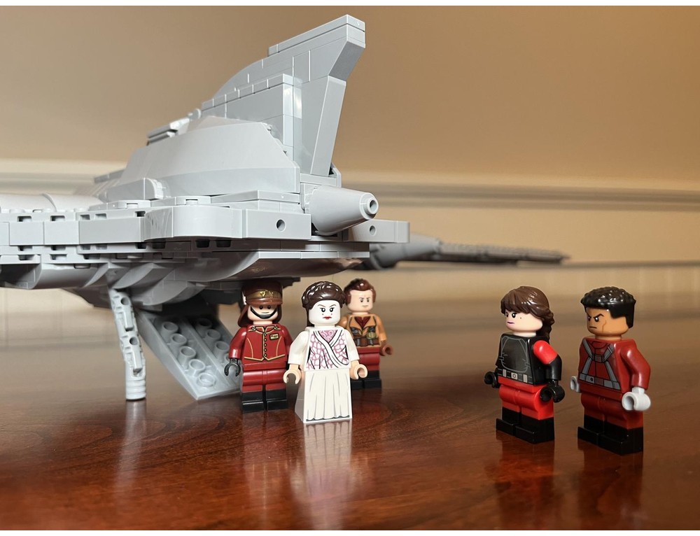 LEGO MOC Padme's Naboo Cruiser (J-Type Nubian Diplomatic Barge) by ...