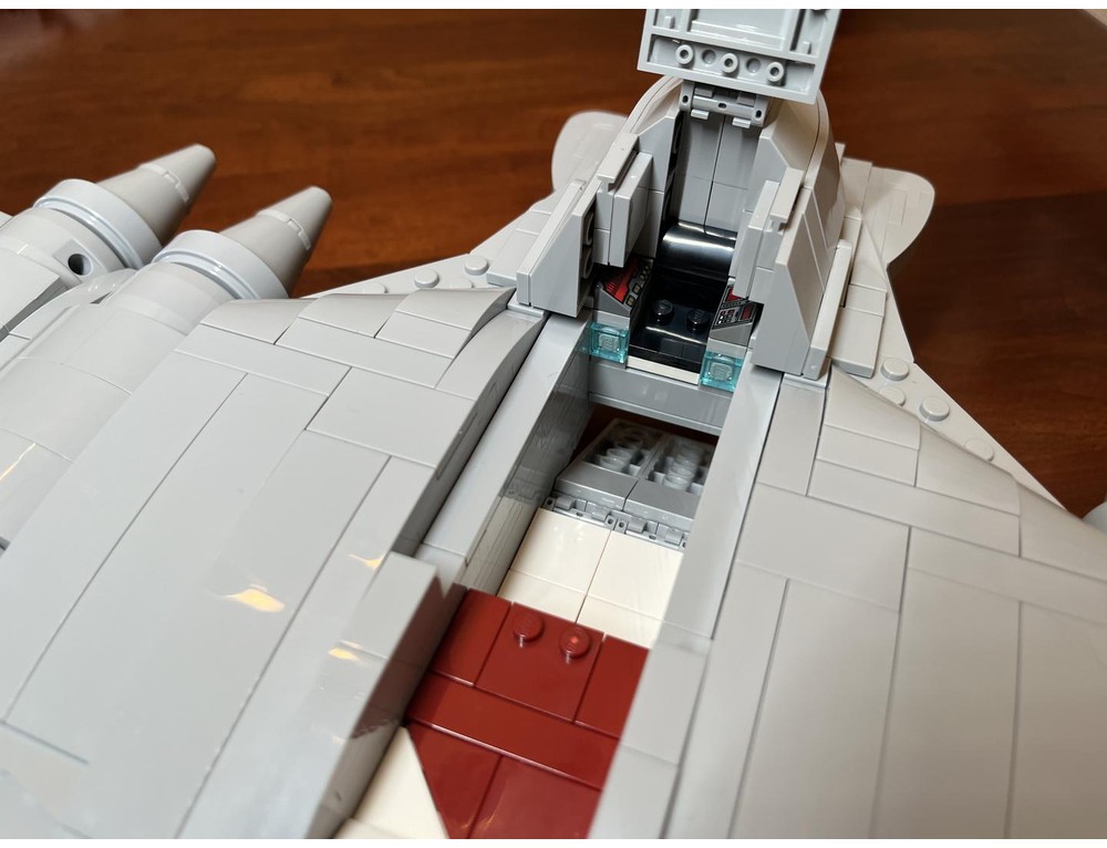 LEGO MOC Padme's Naboo Cruiser (J-Type Nubian Diplomatic Barge) by ...