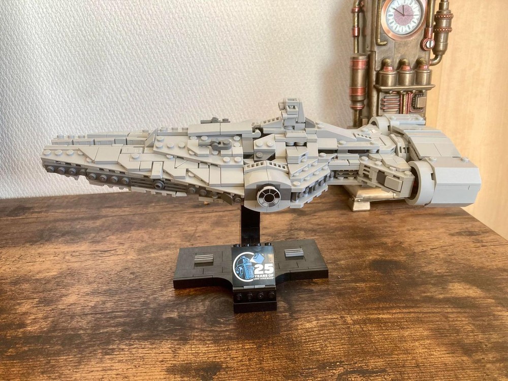 LEGO MOC Imperial Light Cruiser Midi Scale by CreationCaravan (Brad ...