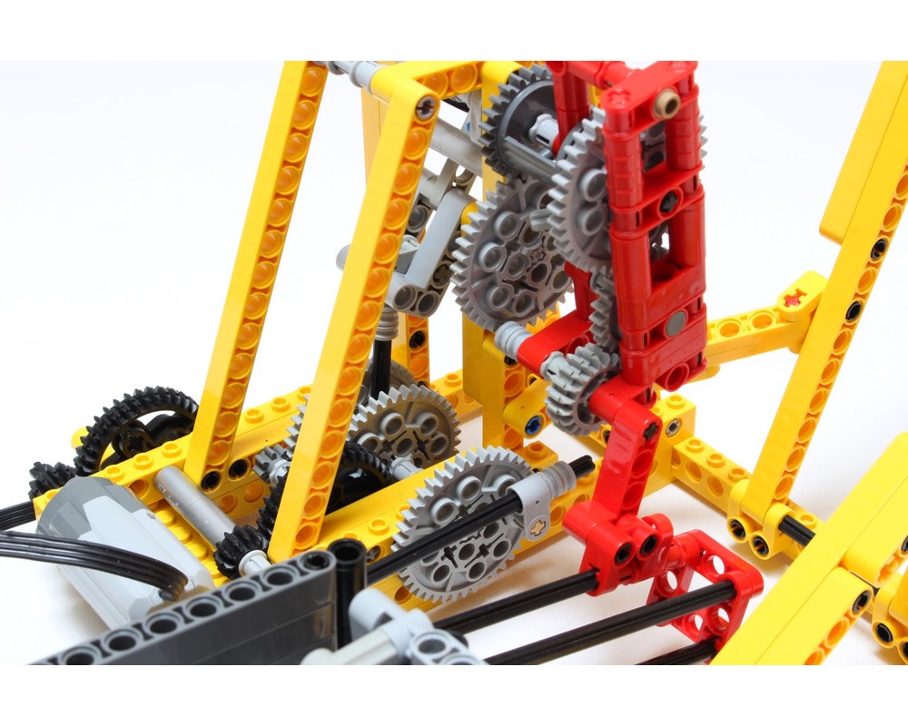 LEGO MOC Cardan Lift (Great Ball Contraption) by Nico71 | Rebrickable ...