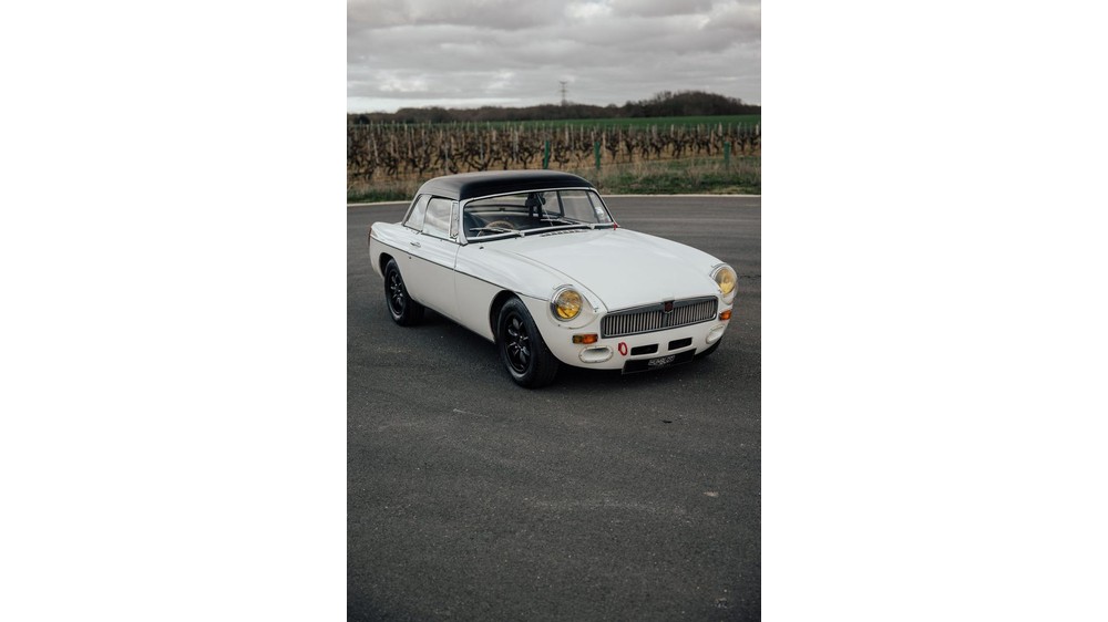 LEGO MOC MG MGB Sebring - Roadster (8-Wide) by Paul_Emploi ...