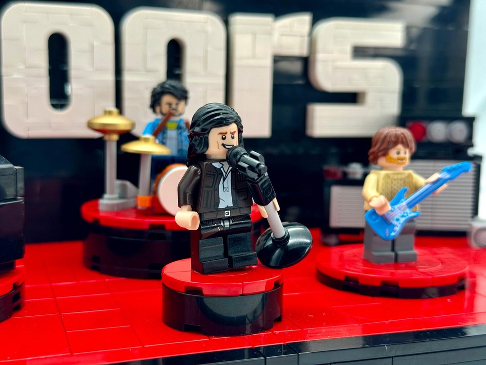 Lego Moc The Doors Diorama By Ibrickeditup Rebrickable Build With Lego