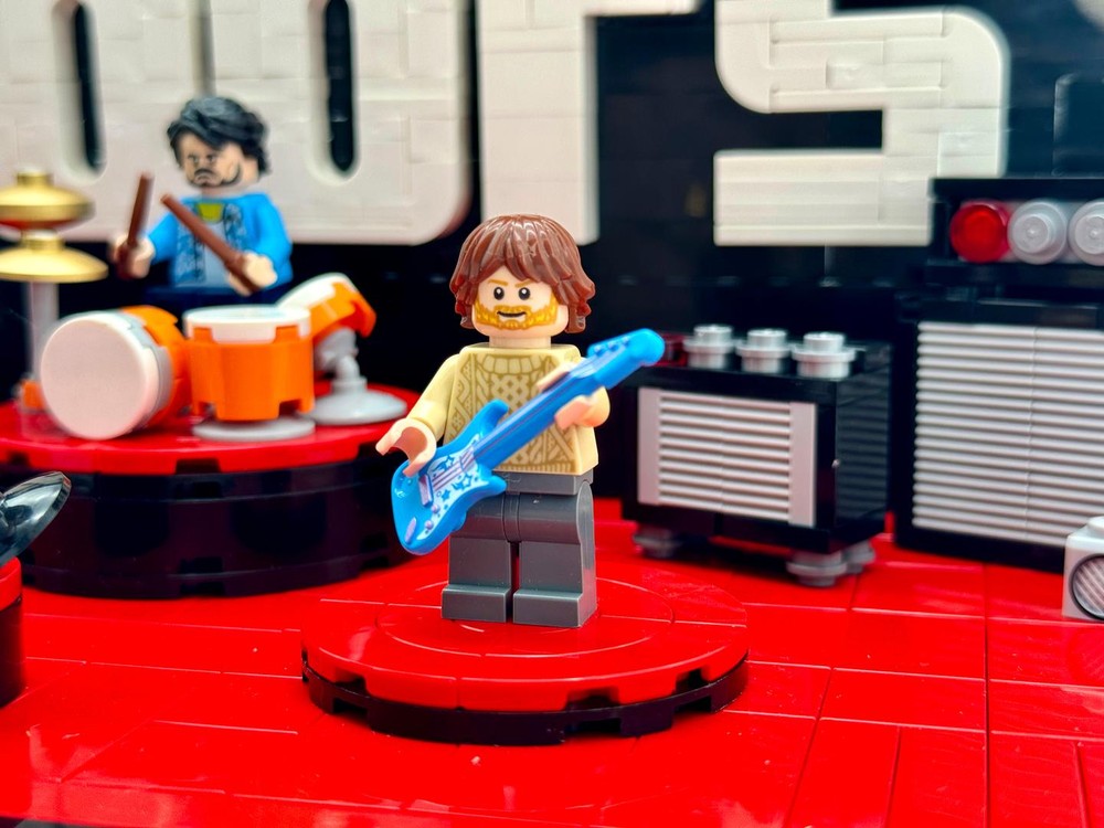 Lego Moc The Doors Diorama By Ibrickeditup Rebrickable Build With Lego