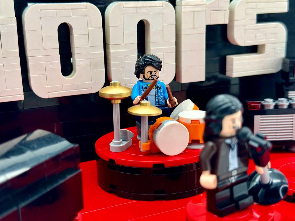 Lego Moc The Doors Diorama By Ibrickeditup Rebrickable Build With Lego