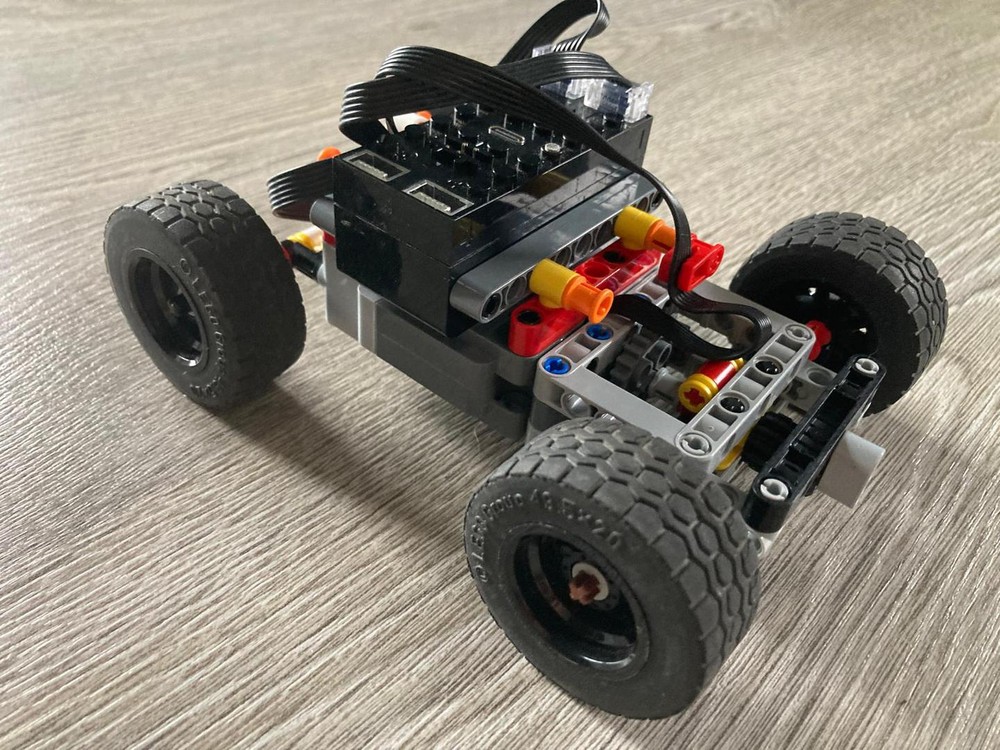 LEGO MOC POWERED UP CHASSIS RWD by TECHNIC_RC_GARAGE | Rebrickable ...