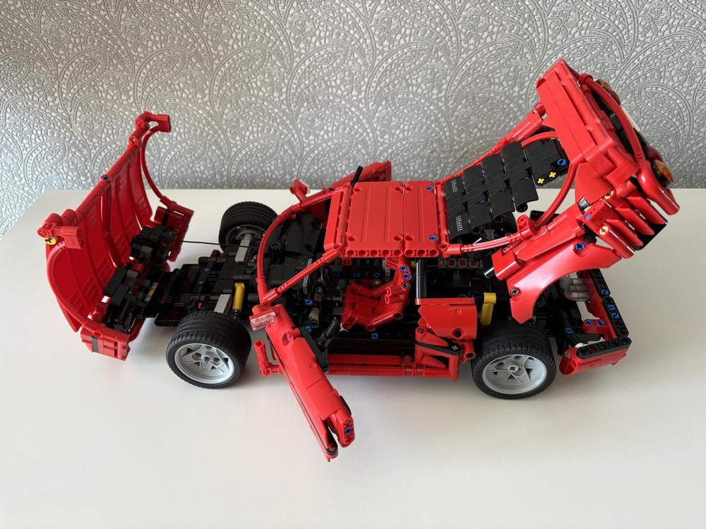 LEGO MOC Ferrari F40 1-12 by paave | Rebrickable - Build with LEGO