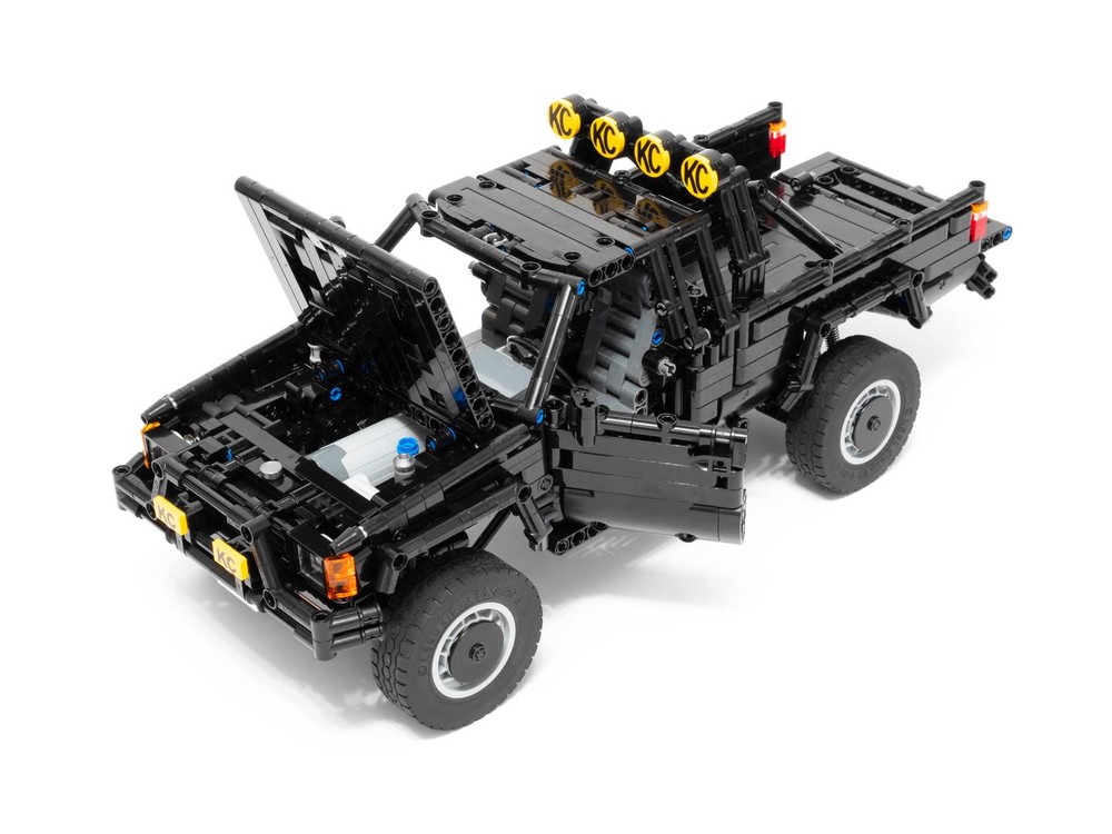LEGO MOC 1985 Toyota 4x4 SR5 Xtracab Truck - Back to the Future - EXTRA ...