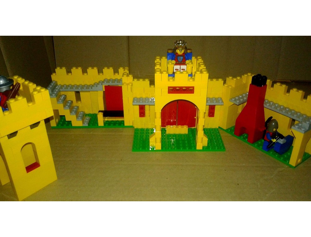 LEGO MOC-190635 375-2 Classic Yellow Castle Updated by spinox ...