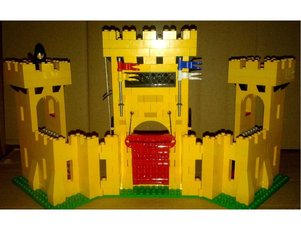LEGO MOC-190635 375-2 Classic Yellow Castle Updated by spinox ...