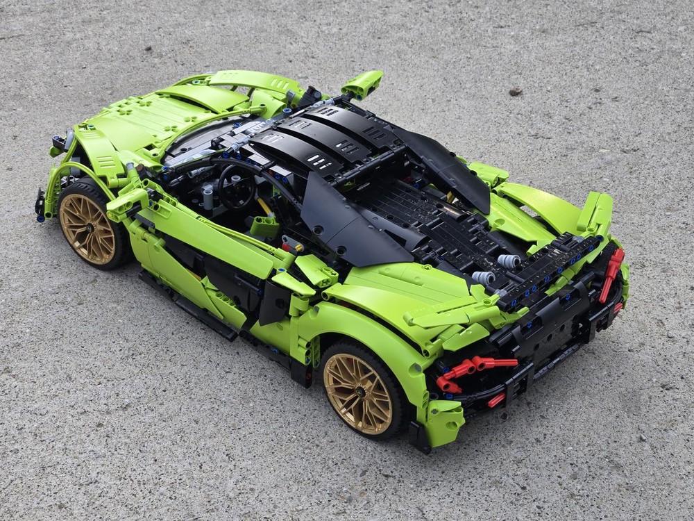 LEGO MOC McLaren 600LT by BricksByCas24 | Rebrickable - Build with LEGO