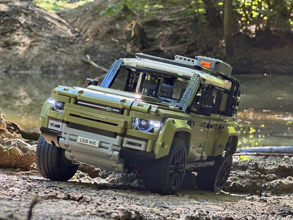 LEGO MOC 1:10 Land Rover Defender 110 RC MOC (42110 Mod) by Burak224 ...