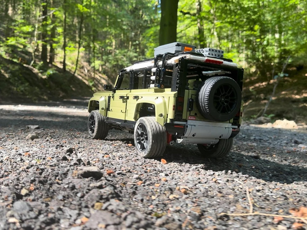 LEGO MOC 1:10 Land Rover Defender 110 RC MOC (42110 Mod) by Burak224 ...