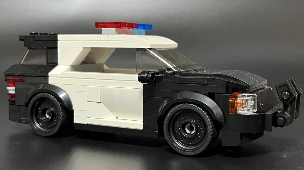LEGO MOC Ford Explorer LAPD police car 6 stud by ZealotLego ...