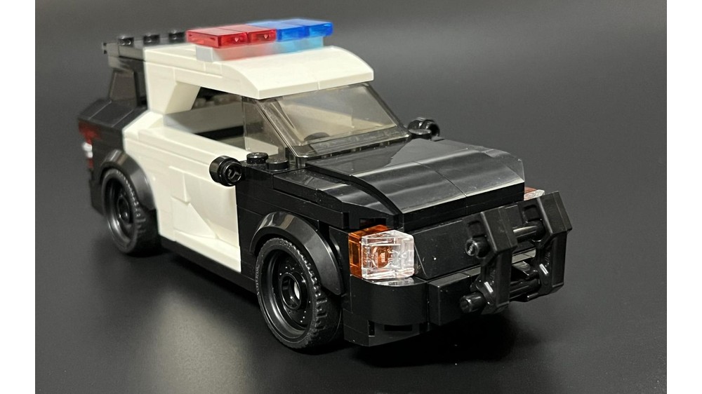 LEGO MOC Ford Explorer LAPD police car 6 stud by ZealotLego ...