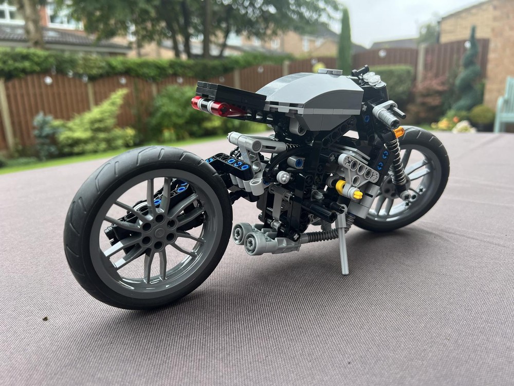 Lego Moc Cafe Racer By S90sml Rebrickable Build With Lego