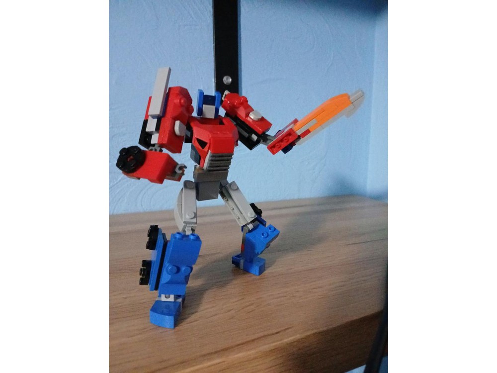 LEGO MOC transformers fall of cybertron optimus prime (TRANSFORMABLE ...