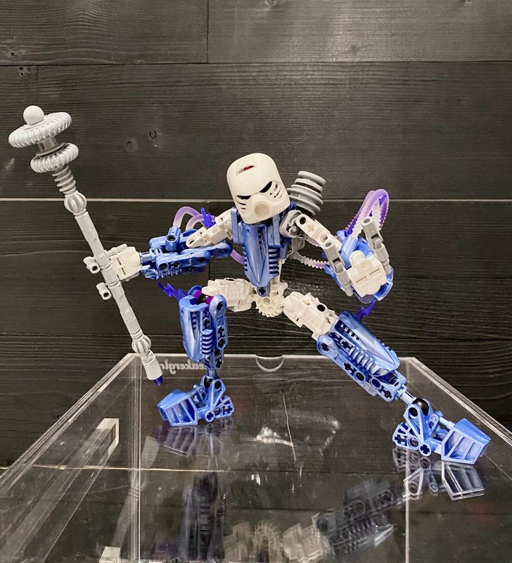 LEGO MOC Chiara Toa of Lightning by Jox_Builds | Rebrickable - Build ...