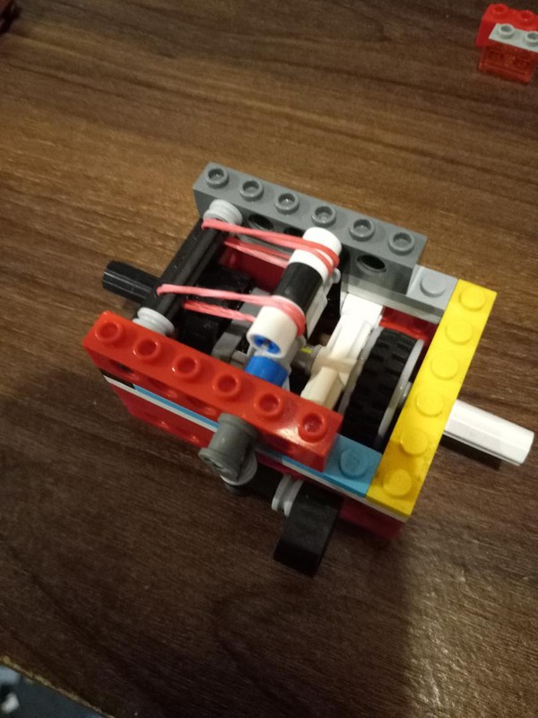 LEGO MOC Hyper-Realistic Clutch by LegoLord1880 | Rebrickable - Build ...