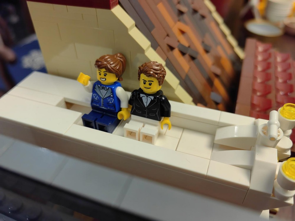 Lego Moc Hair Salon And The Tailor Shop By Yuuerr Rebrickable Build