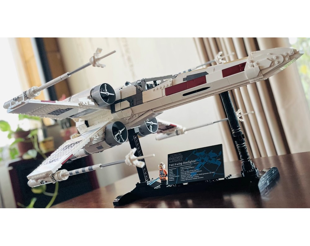 LEGO MOC UCS X Wing Starfighter Red Five Movie Replica by giamax74 ...