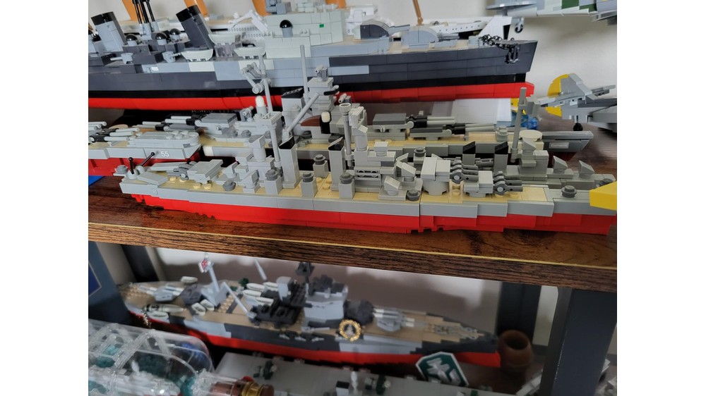 LEGO MOC USS Baltimore by RMC1138 | Rebrickable - Build with LEGO