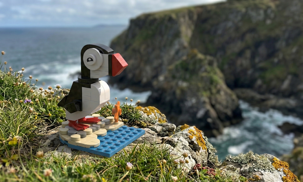LEGO MOC Puffin (Fratercula Arctica) - Funny microscale pop version by ...