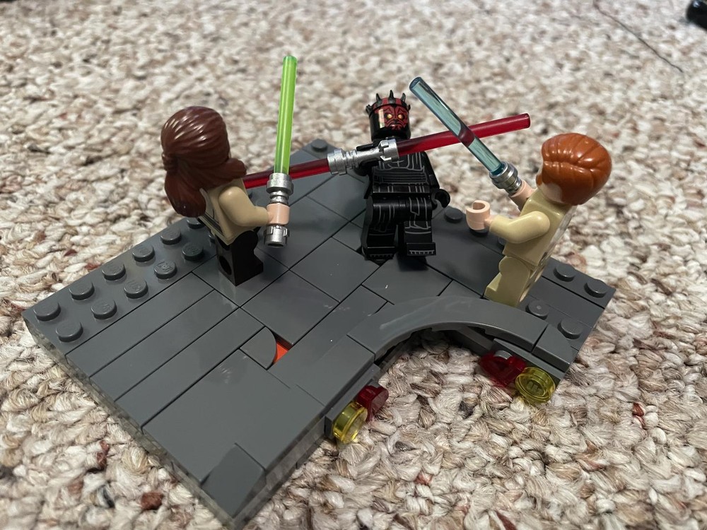 LEGO MOC Duel On Naboo by HobbesDoesLego | Rebrickable - Build with LEGO