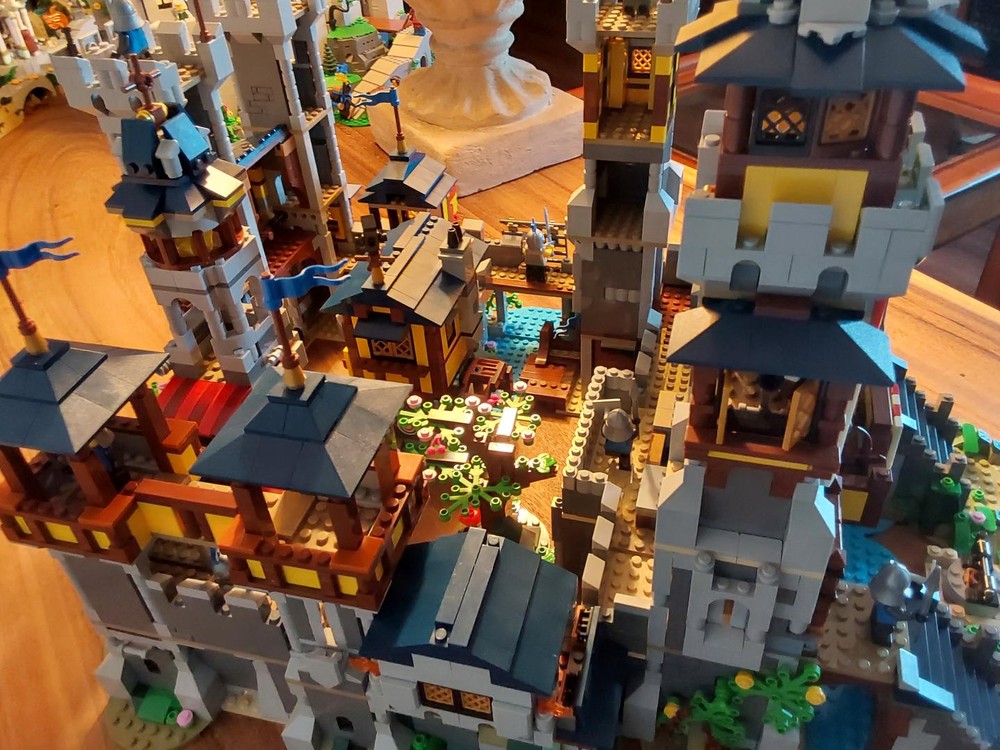 LEGO MOC Black Falcon's Castle Citadel (Complete) by cfricke ...