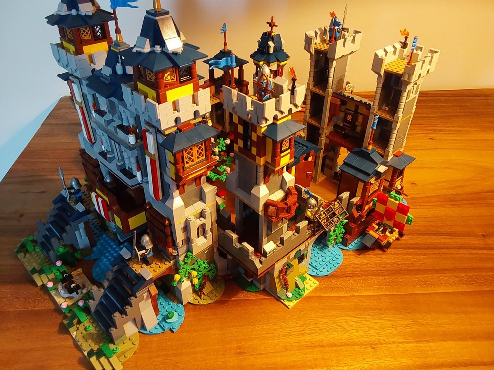 LEGO MOC Black Falcon's Castle Citadel (Complete) by cfricke ...
