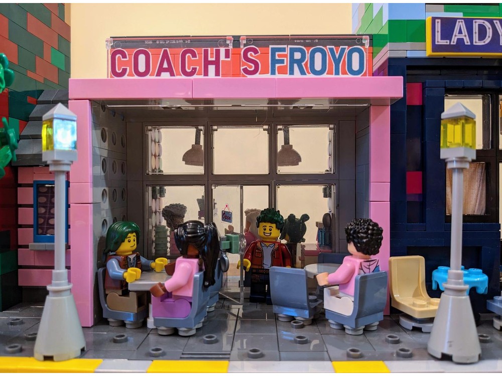 LEGO MOC-191987 Coach's Froyo by penumbra12 | Rebrickable - Build with LEGO