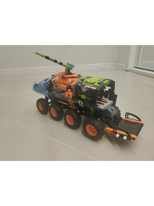 LEGO MOC-192220 Monster Jam Alt Build – 8‑wheel Armored Personnel ...