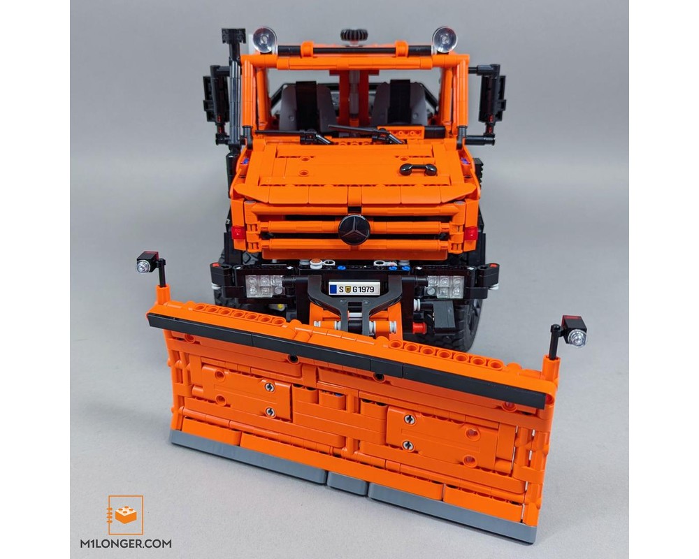 LEGO MOC 42177 Unimog 437 Snow Plow by M_longer | Rebrickable - Build with LEGO