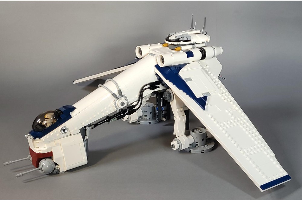 LEGO MOC Republic Dropship by kwiqtkowski_LD | Rebrickable - Build with ...