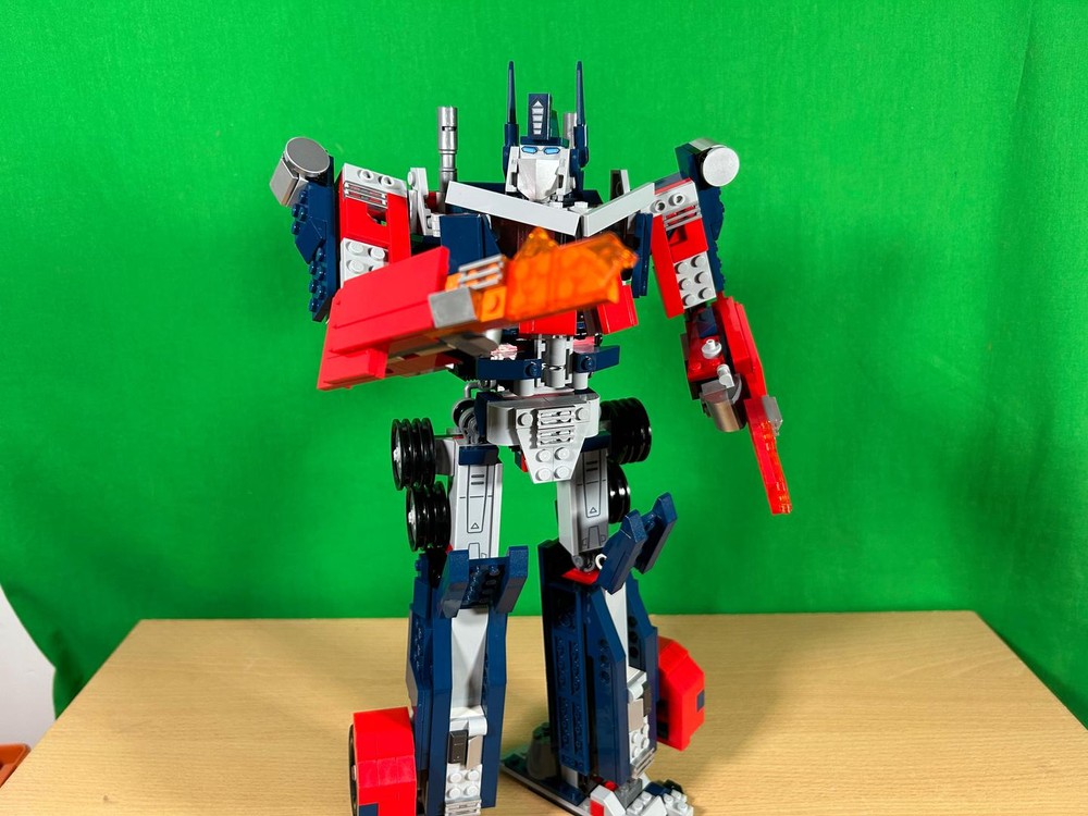 LEGO MOC Movie Optimus Prime by Buttermaster42 | Rebrickable - Build ...