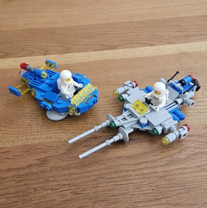 LEGO MOC 40712 Tadpole Glider & Mantis Stinger by drosse | Rebrickable ...