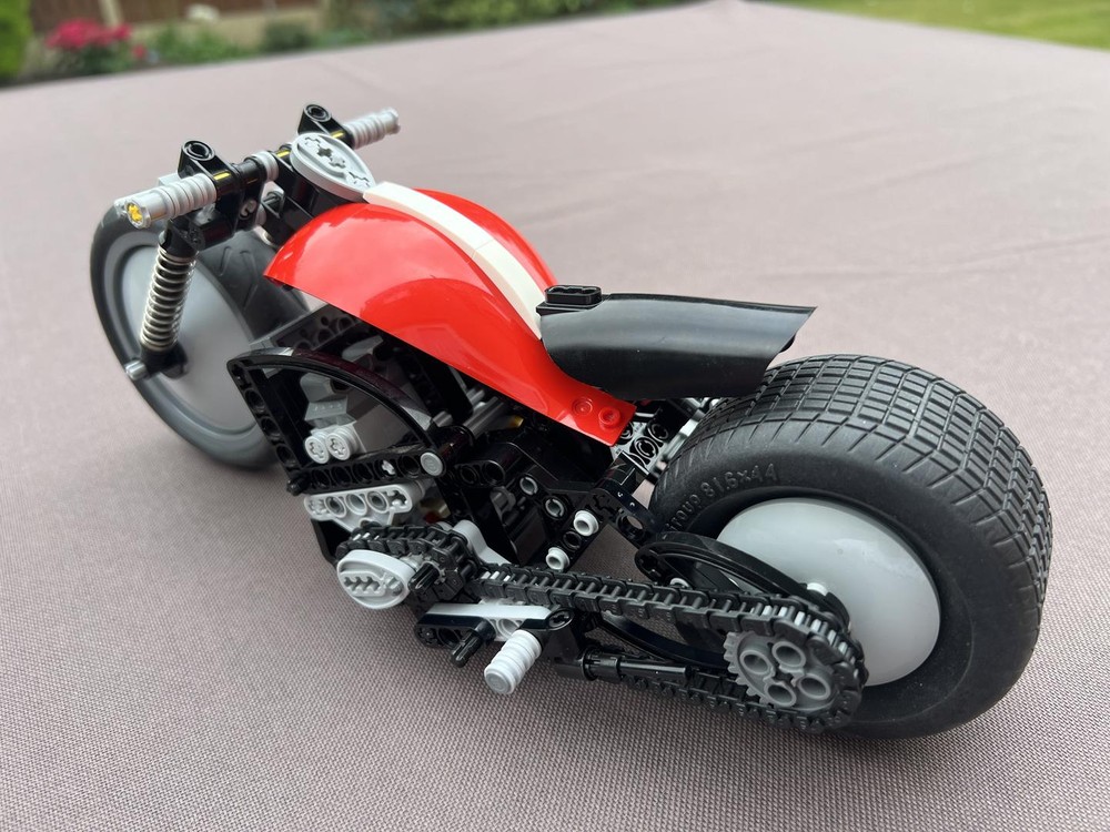 LEGO MOC Chopper by s90sml | Rebrickable - Build with LEGO