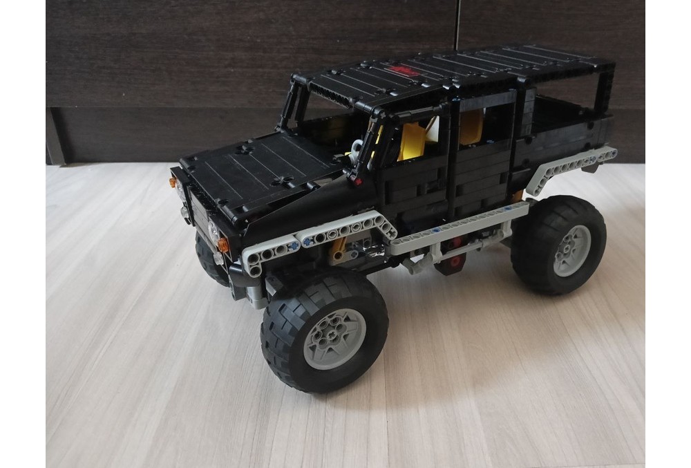 LEGO MOC Hummer H2 by kovchenkovskiy | Rebrickable - Build with LEGO