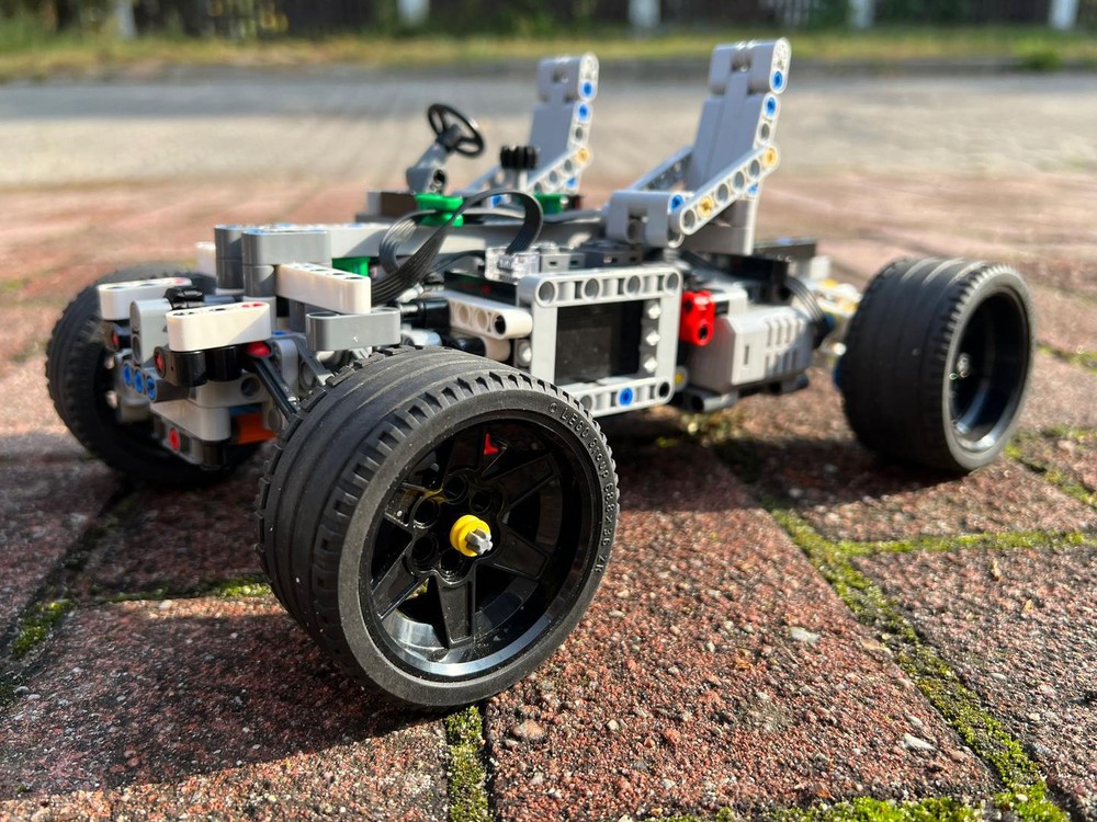 LEGO MOC FAST RC CHASSIS RWD by TECHNIC_RC_GARAGE | Rebrickable - Build ...