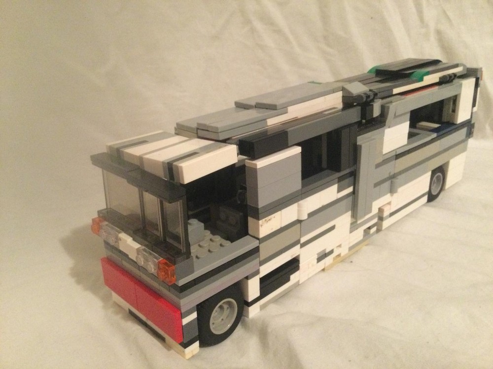 LEGO MOC lego transformers transit by josh12309 | Rebrickable - Build ...