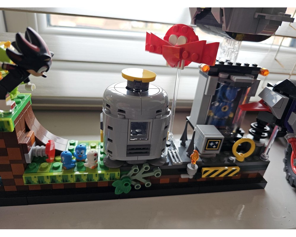 LEGO MOC Sonic Dr Robotnik Capsule by exojamesm | Rebrickable - Build ...