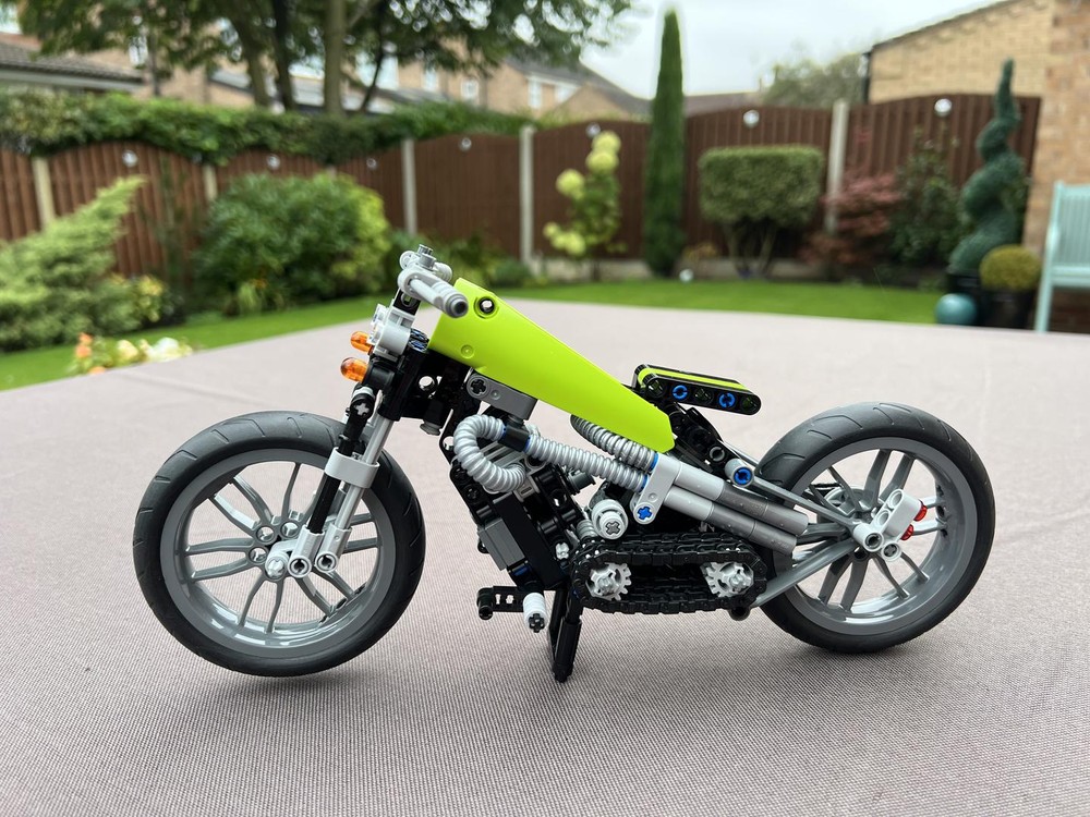 LEGO MOC Hardtail Chopper by s90sml | Rebrickable - Build with LEGO