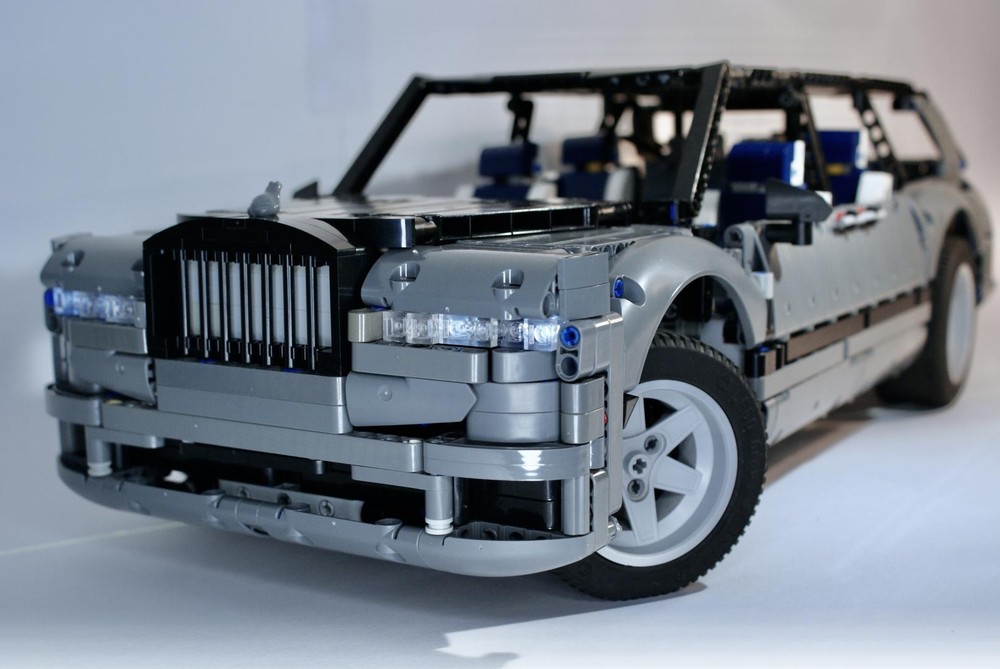LEGO MOC Rolls-Royce Cullinan RC by Technicmaster0949 | Rebrickable ...