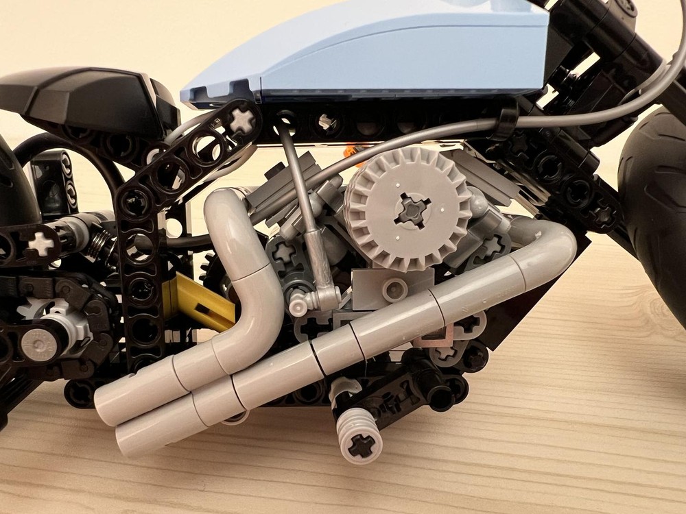 LEGO MOC-194758 Custom Chopper by s90sml | Rebrickable - Build with LEGO