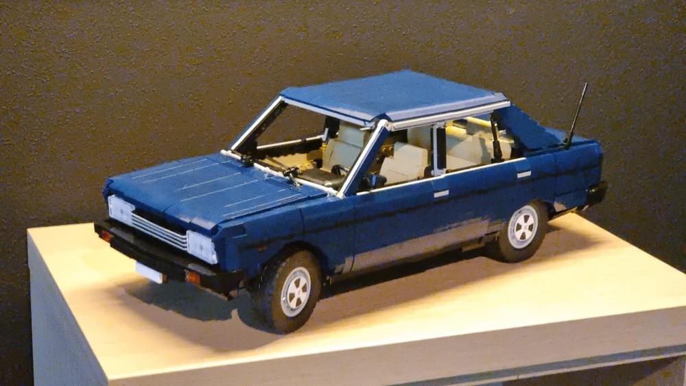 LEGO MOC Fiat 131 Supermirafiori - 1978 by Aquil8 | Rebrickable - Build ...
