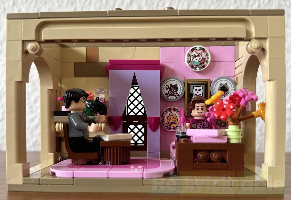 LEGO MOC Umbridge's Office by halfbrickprincess | Rebrickable - Build ...