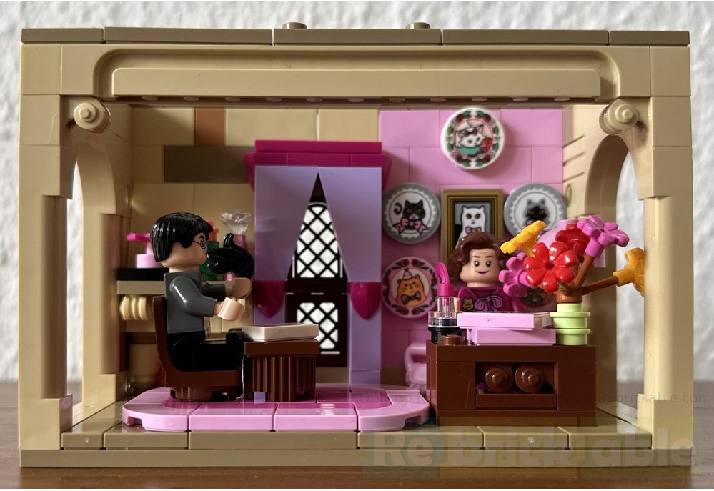 LEGO MOC Umbridge's Office by halfbrickprincess | Rebrickable - Build ...