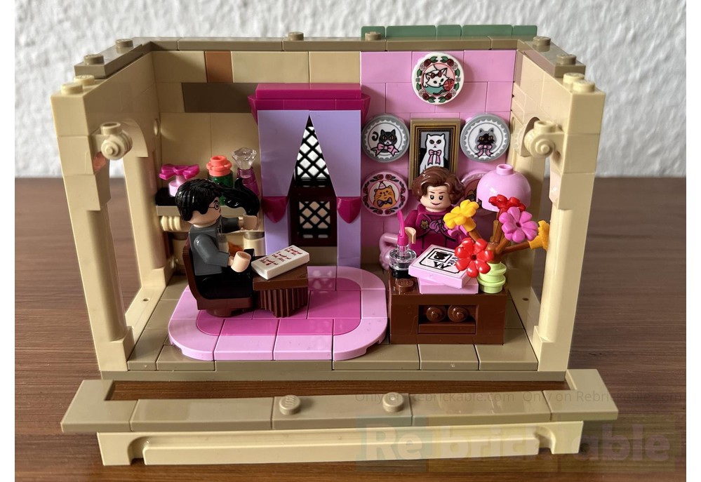 LEGO MOC Umbridge's Office by halfbrickprincess | Rebrickable - Build ...