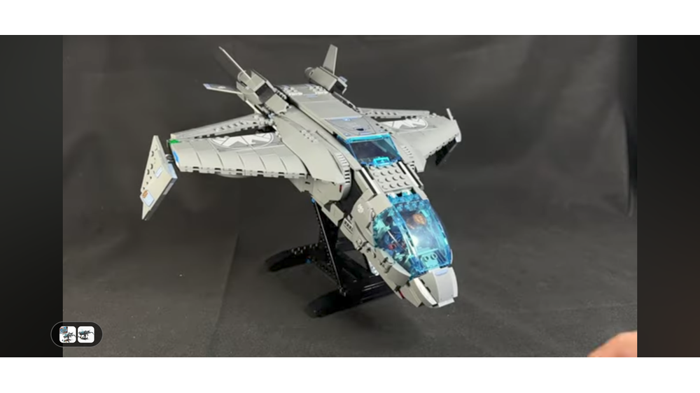 LEGO MOC-195337 Quinjet moving cockpit and interior Mod by ...