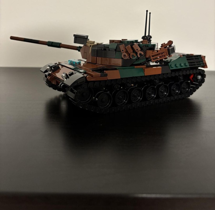 Lego Moc Leopard 1 By Greenebricks Rebrickable Build With Lego