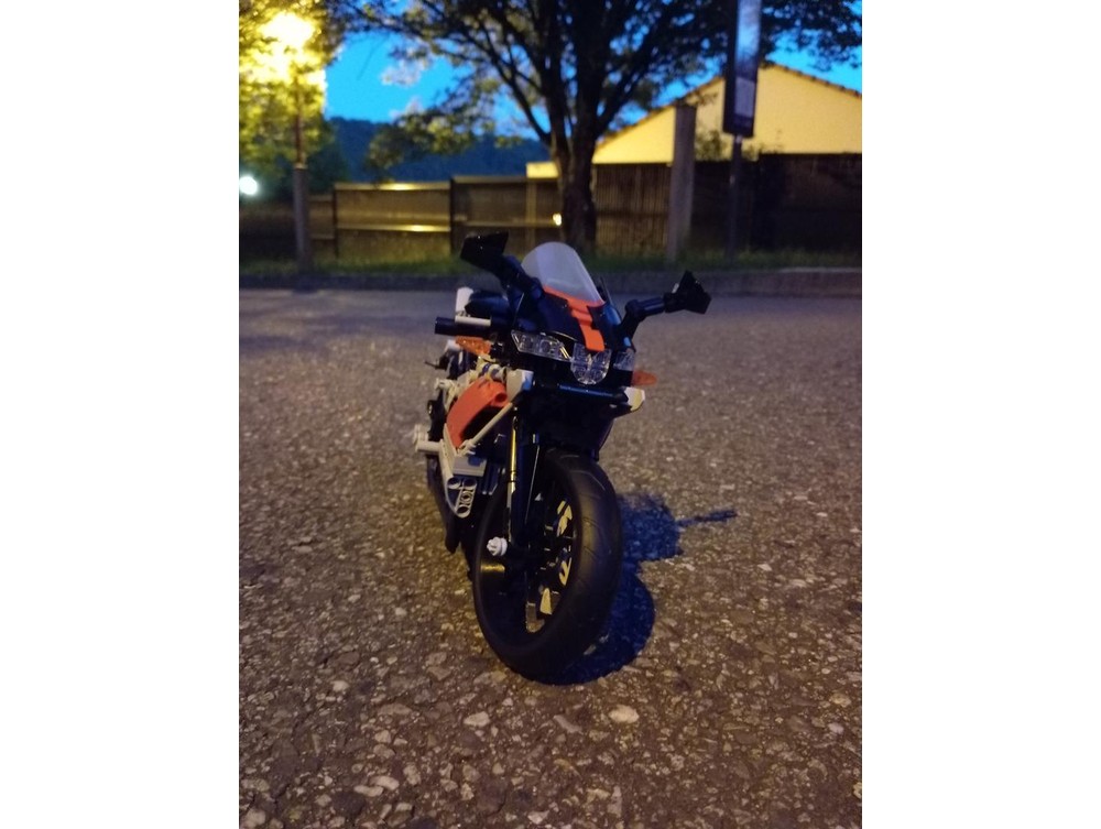 LEGO MOC Aprilia RS 125 2017 by Dodus builders | Rebrickable - Build ...